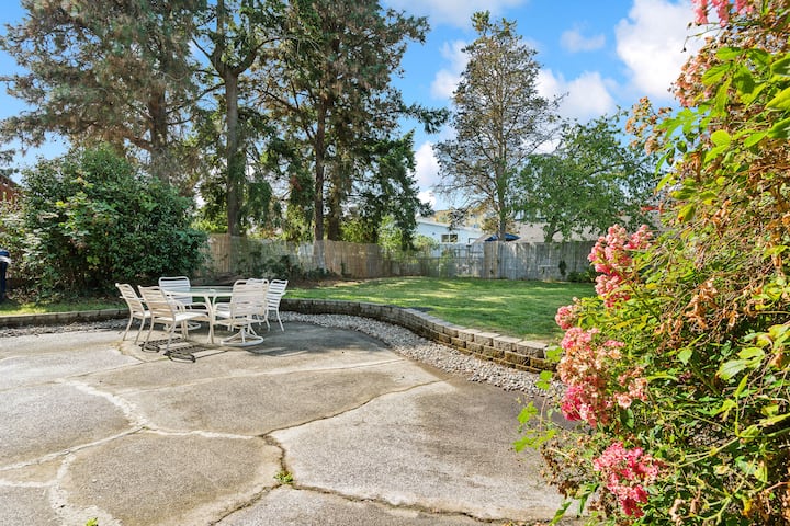 6 Mi To Downtown Seattle: Step-free Apt W/ Patio - Seattle, WA