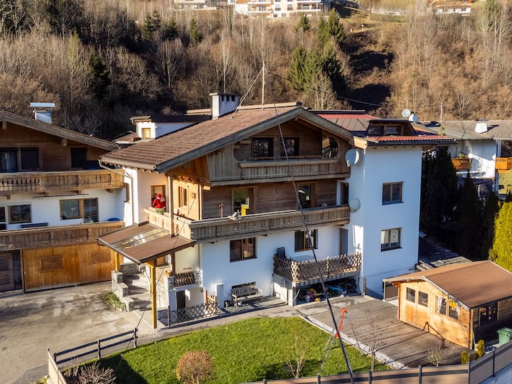 Appartement Avec Bus De Ski Devant La Porte - Zell am Ziller