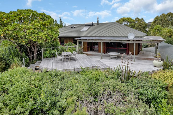 Harbour Fern Retreat - Matapouri Holiday Home - Tutukaka