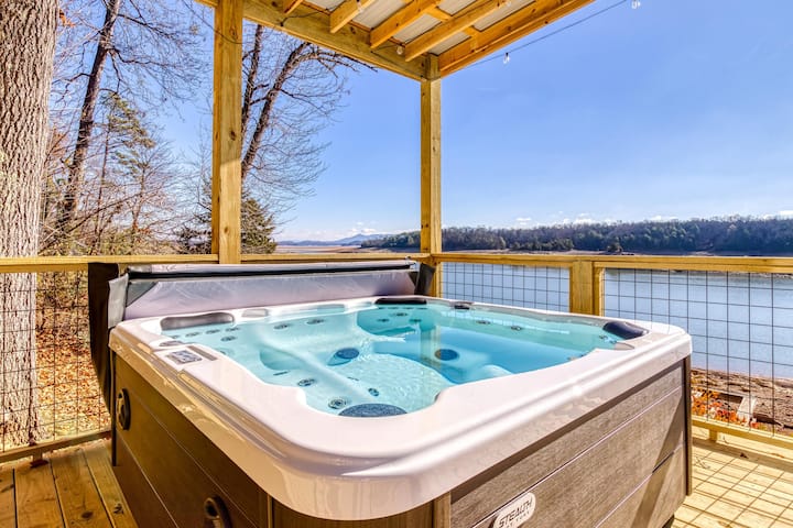 What's Your Hurry- Private Boat Dock, Lakefront - Sevierville