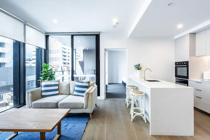 Blue Oasis Preston Rooftop Pool Escape - Northland