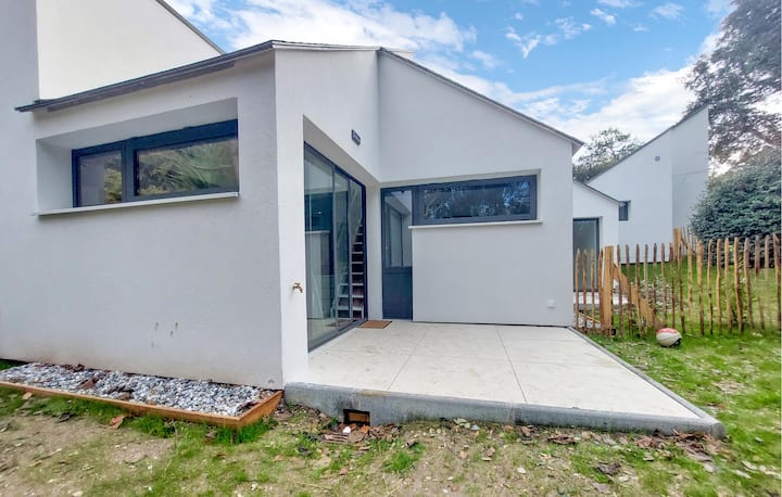 2 Bedroom Nice Home In Meschers-sur-gironde - Meschers-sur-Gironde