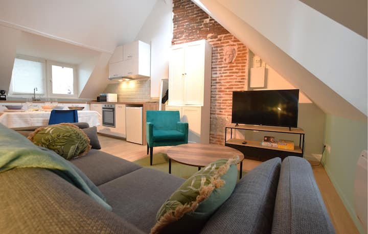 1 Bedroom Nice Apartment In Honfleur - Honfleur