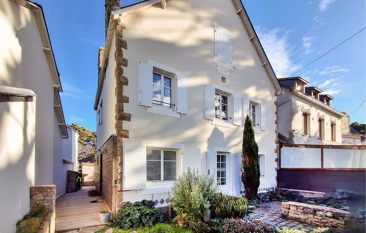 1 Bedroom Amazing Apartment In Carnac - Quiberon
