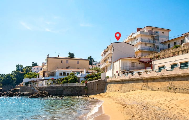 2 Bedroom Cozy Apartment In Staletti - Soverato