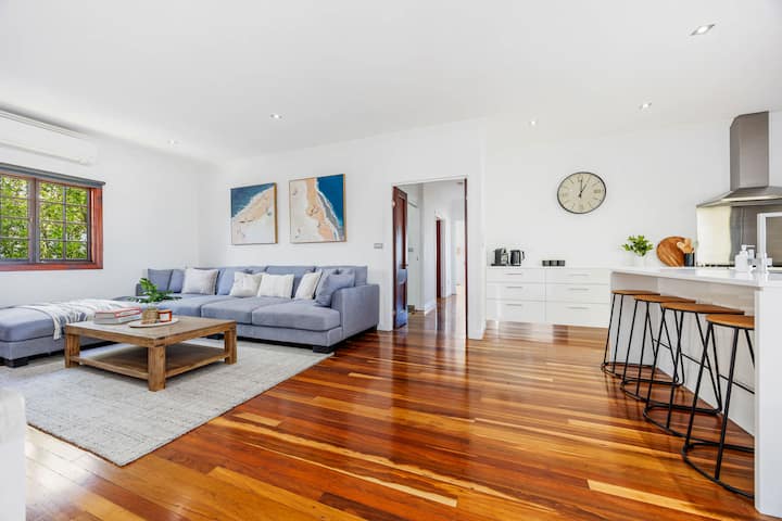 Coastal Breeze Retreat - Hervey Bay