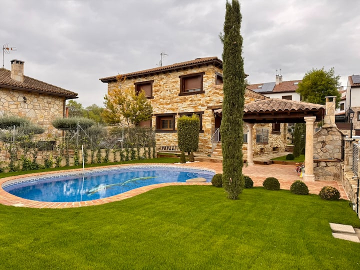 Casa Rosita: Lujo Y Confort Para Grupos - Torrelaguna