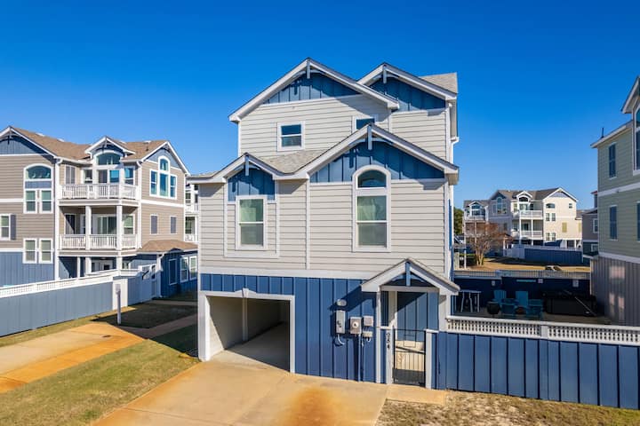 Rhapsody In Blue: Hot Tub, Foosball, Comm. Pool - Corolla, NC