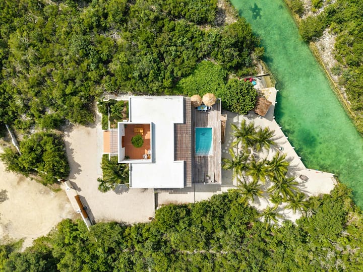 Turtle Sands - Private And Waterfront! - Islas Turcas y Caicos