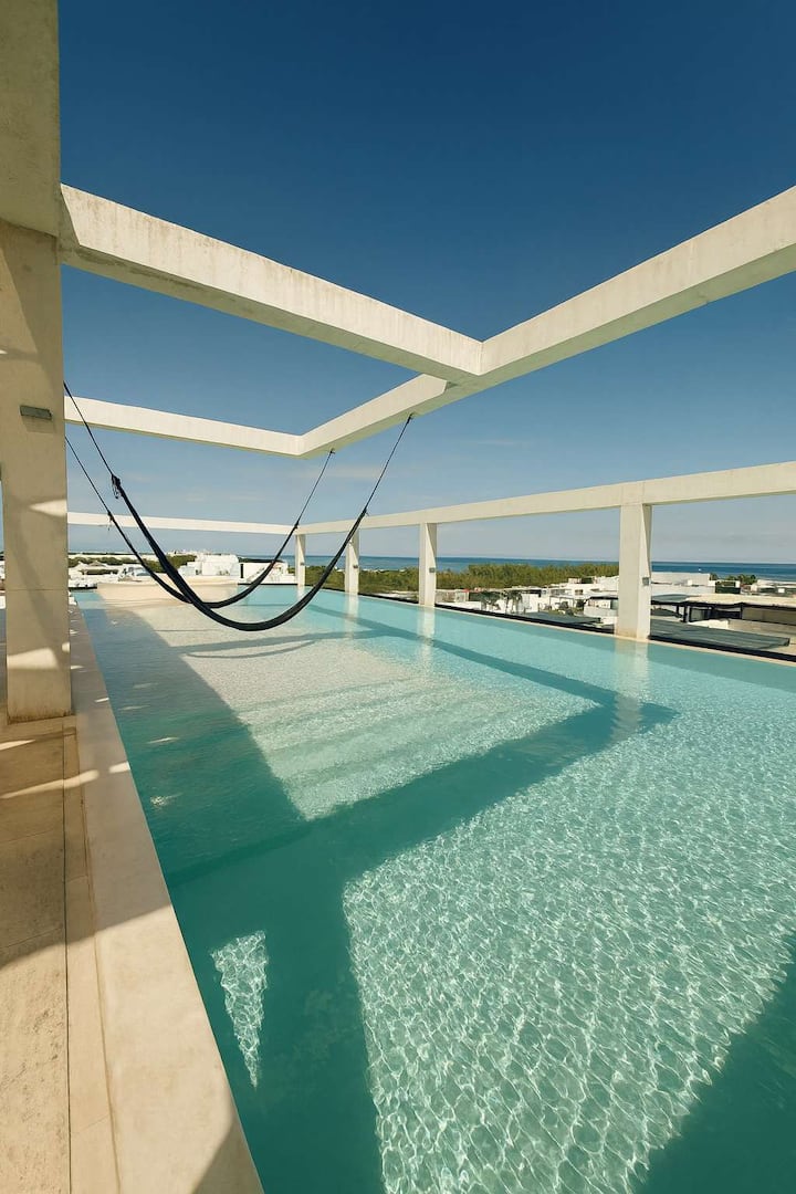 Modern Studio Steps From Beach W/ Rooftop Pool - Playa del Carmen