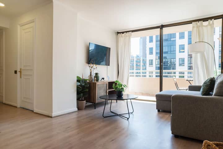 2br Oasis With Pool Near Mut El Golf Retreat - Las Condes