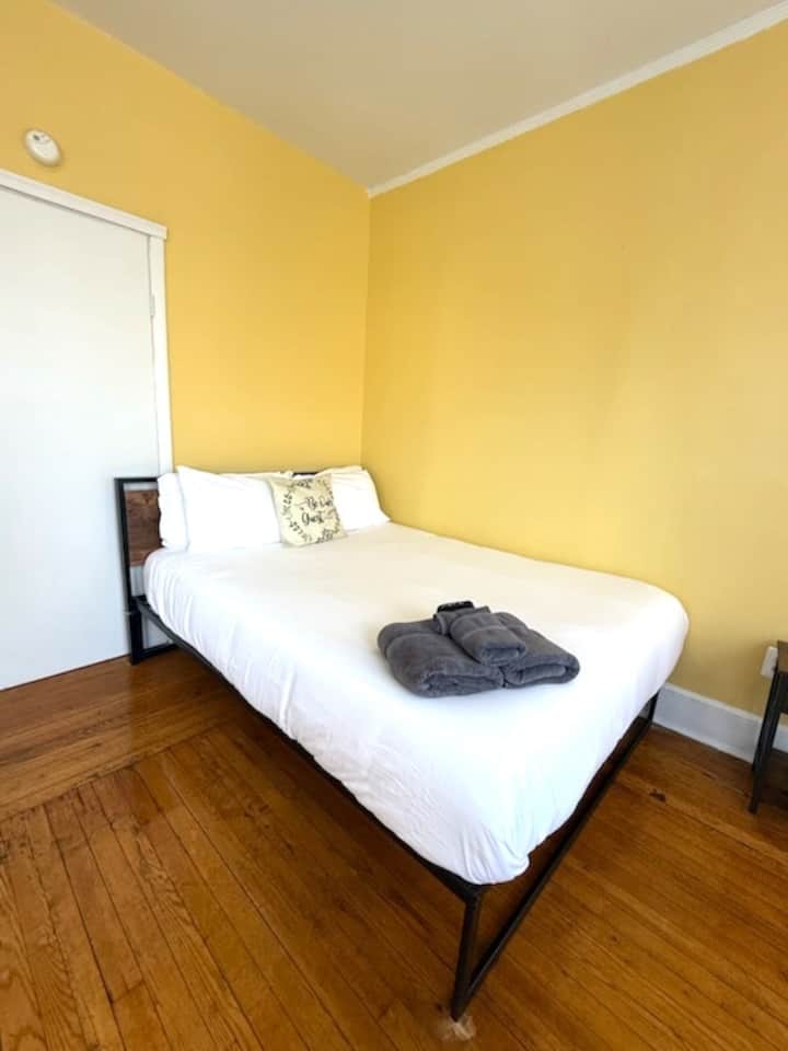 Edgewood Park Room - New Haven, CT