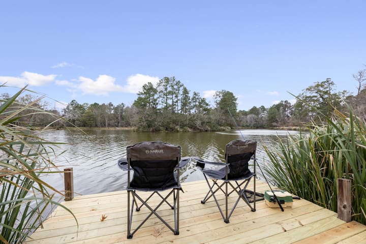 Waterfront Lakehouse Sleep 10 Pets Ok Fishing Lake - Conroe, TX
