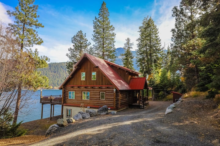 Golden Saddle Lakefront Log Home-wallowa Lake - Joseph, OR