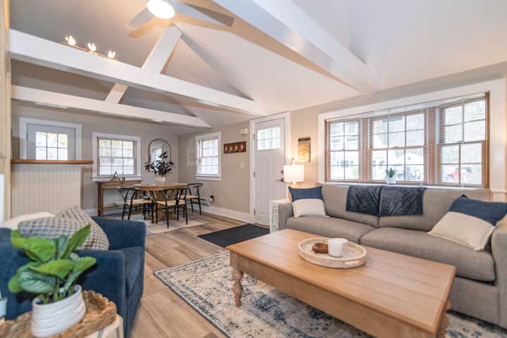 Rye's & Shine | Fenced-in Yard | Newly Renovated - Portsmouth, NH