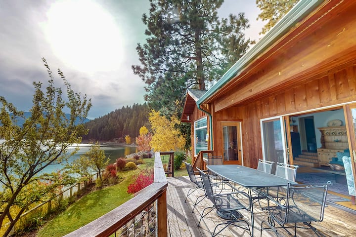 "Sunrise" A Lakefront Retreat With Stunning Views - Joseph, OR