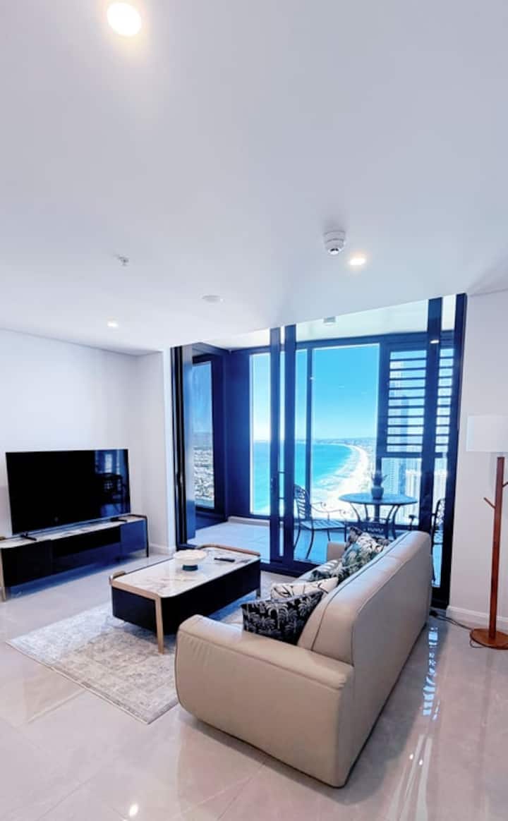 Luxury Oceanfront 2br In Iconic “Ocean” Tower - Gold Coast