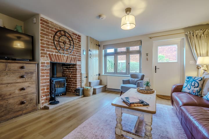 Salty Dogs | Winterton Cottages - Winterton-on-Sea