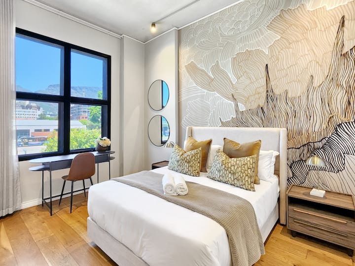 Stay Central. Stay Stylish | Rooftop Pool - Cape Town