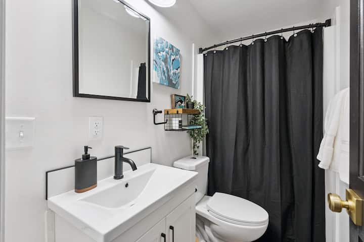 Brady Station Studio Plus - Rock Island, IL