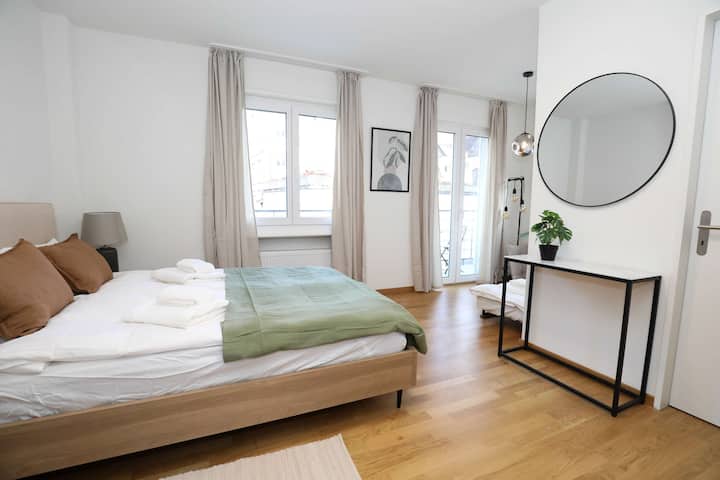 New City Center Apt, With Private Entry & Parking - Kanton Zürich