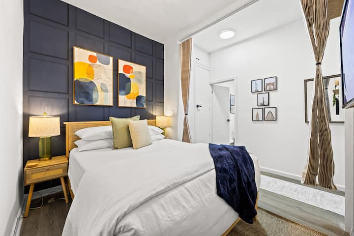 Sleek 2br Apt In Times Square - New York City