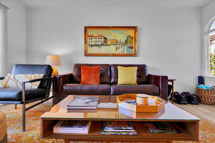 Sunny Desert Escape - Palm Springs, CA