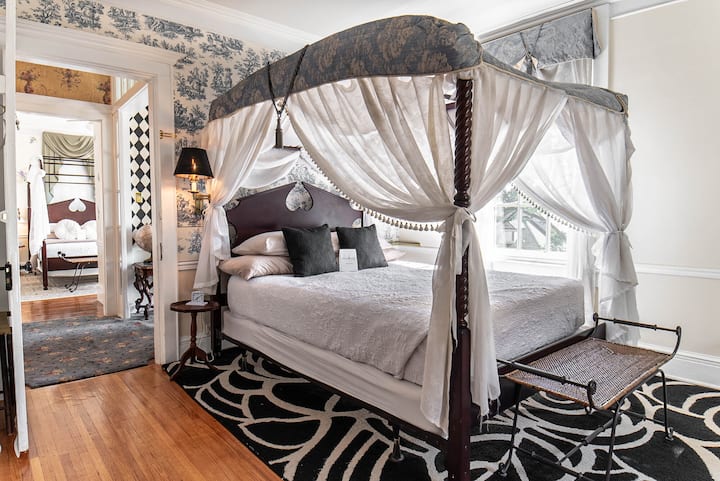 Suite 1 - Miss Murphy's B&b - Galena, IL