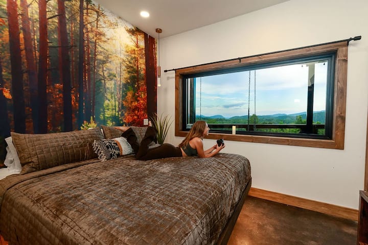 Twilight Timber At Saluda Mountain Retreats! - Saluda, NC