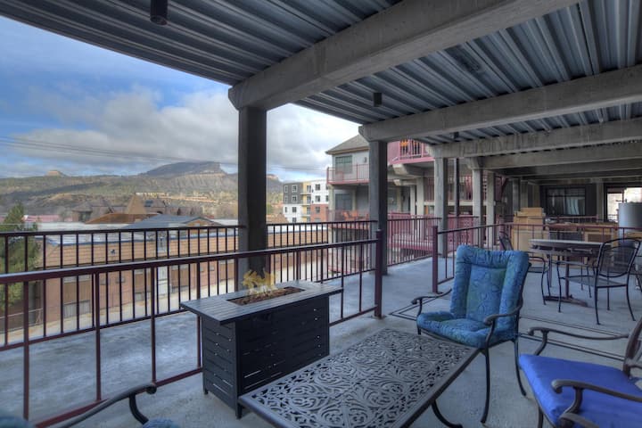 30+ Day - Updated Condo In Downtown Durango - Walk - Durango, CO