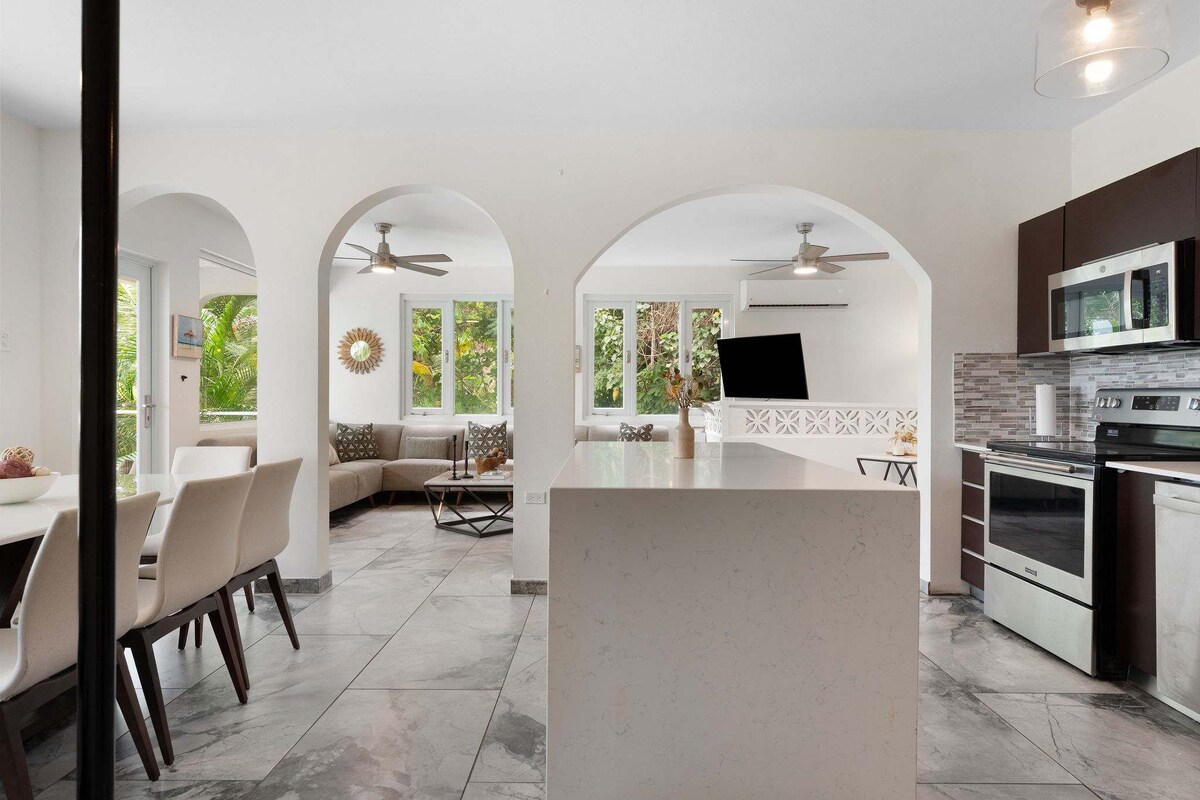 Casa Grande | Piscina privada en la mejor ubicación de Rincón - Villas ...