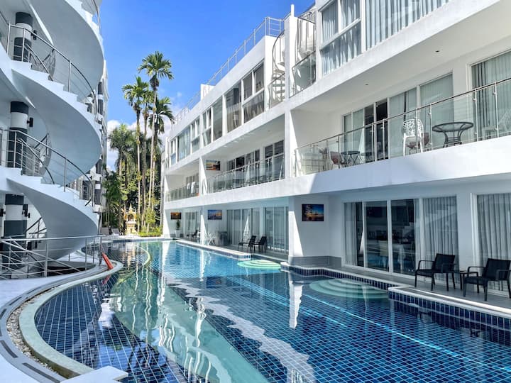 B8 - 2 Bedrooms Serviced Apartment With Pool View - Karon Beach