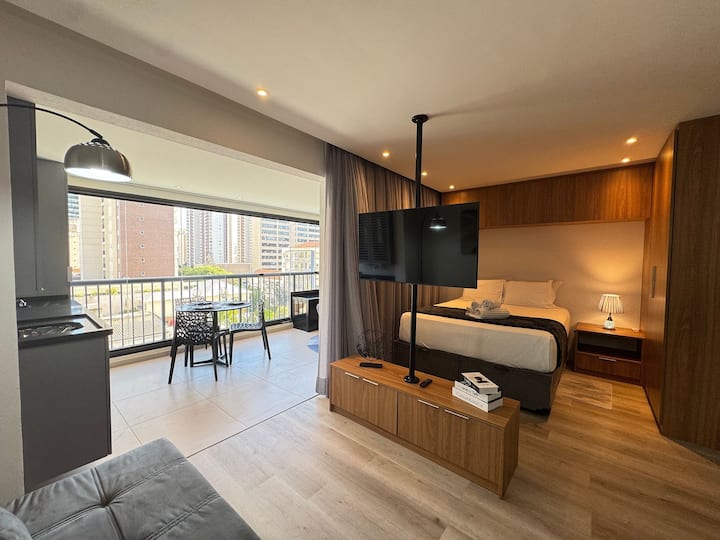 Apartamento Amplo E Iluminado /Piscina /Academia - Brazil