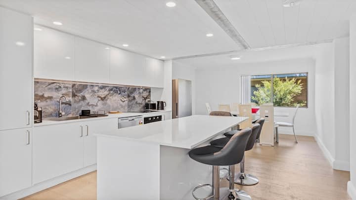 Kookaburra Ivy 14/22-26 Russell Hawks Nest - Hawks Nest