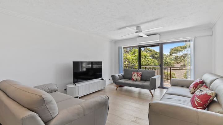 Kookaburra Ivy 14/22-26 Russell Street Hawks Nest - Port Stephens