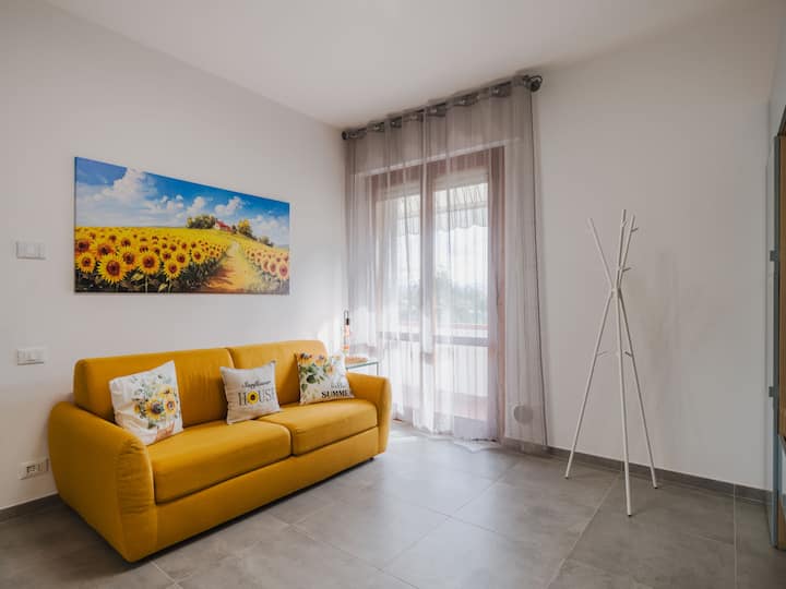 Sunflower 2 By Interhome - Pietrasanta