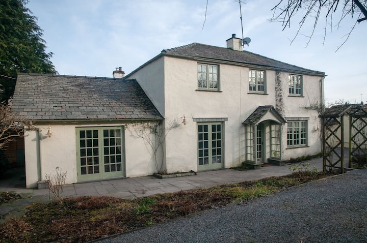 Brookside, Hawkshead Private Parking And Garden - Coniston