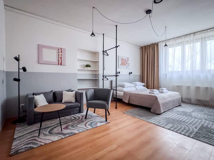 Cozy Strahov Apartment - Prague