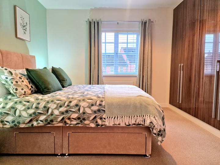 Aa Mansell Close - Beverley