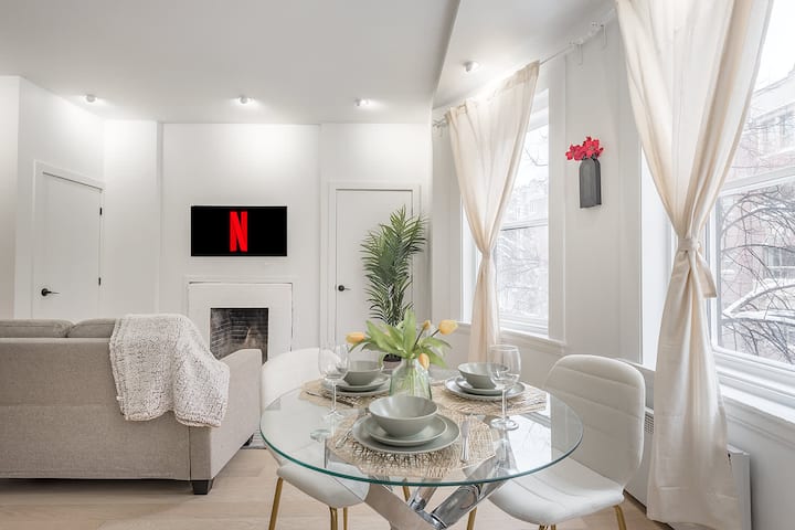Montreal Loft: Central & Modern Apartment - LaSalle