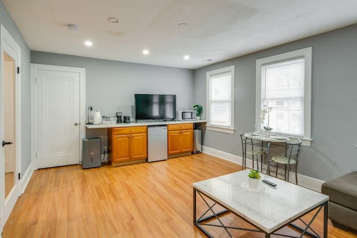 Easy Metro Access: Wfh-friendly Apt 7 Mi To Dc! - Silver Spring, MD