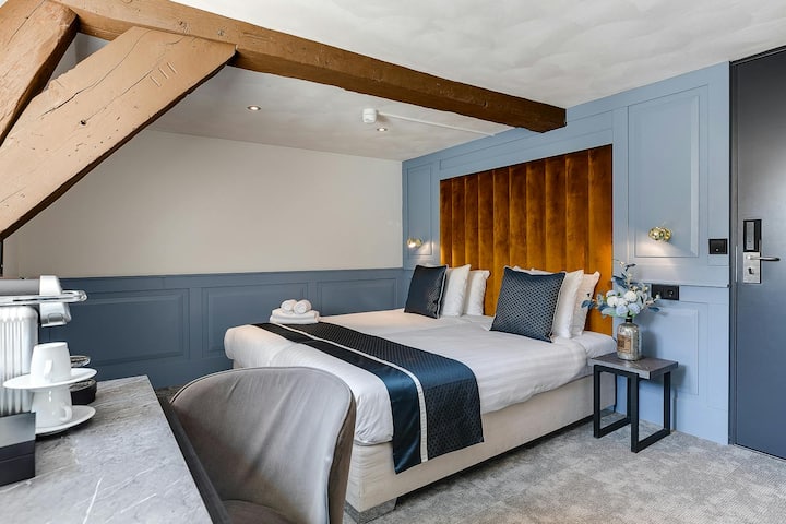 Quad Room In Modernized Historic Charmer - Delft
