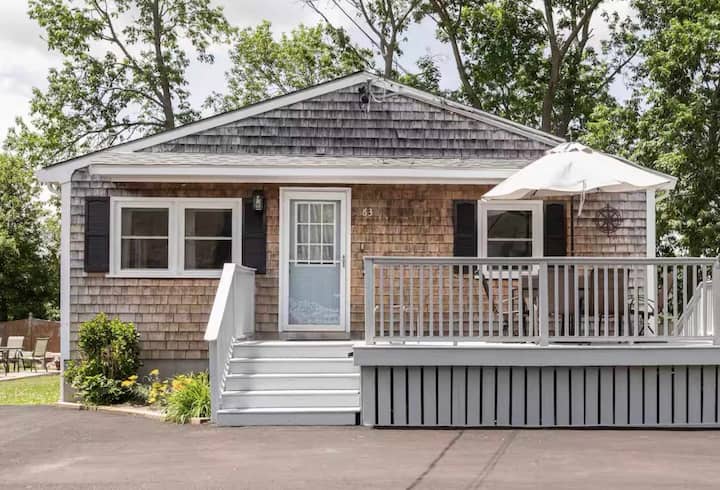 Spacious 5br Cottage By 1st Beach & Newport Harbor - Newport, RI