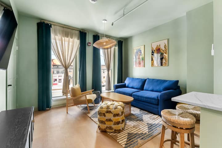 The Hartley Suite | Nature-infused Urban Escape - Louisville, KY