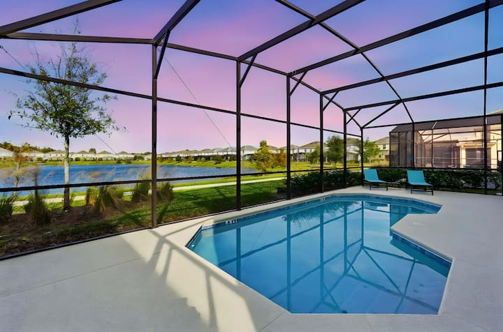 Bella Vida Poolside Family Escape - Kissimmee, FL