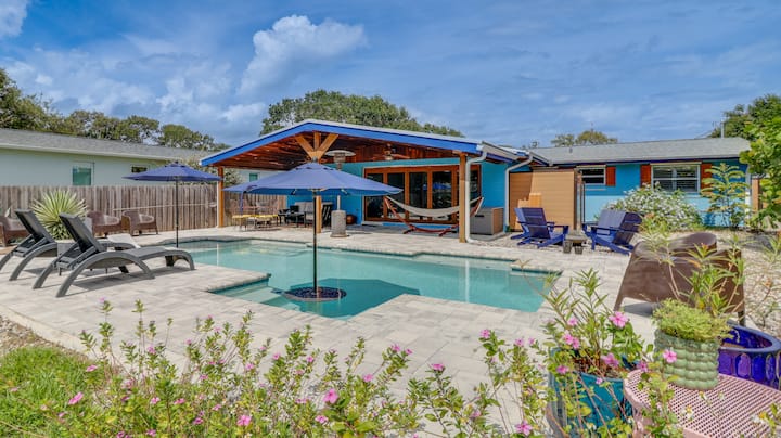 Casa Nova Getaway - Pool House - New Smyrna Beach, FL