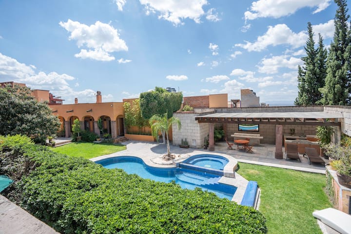 Angelic Centro 2br, Pool & Jacuzzi, Gated Village - Mexico