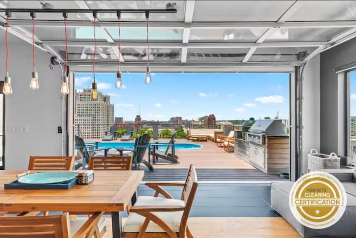 Stylish Downtown Penthouse Views Abodebucks - Saint-Louis, MO