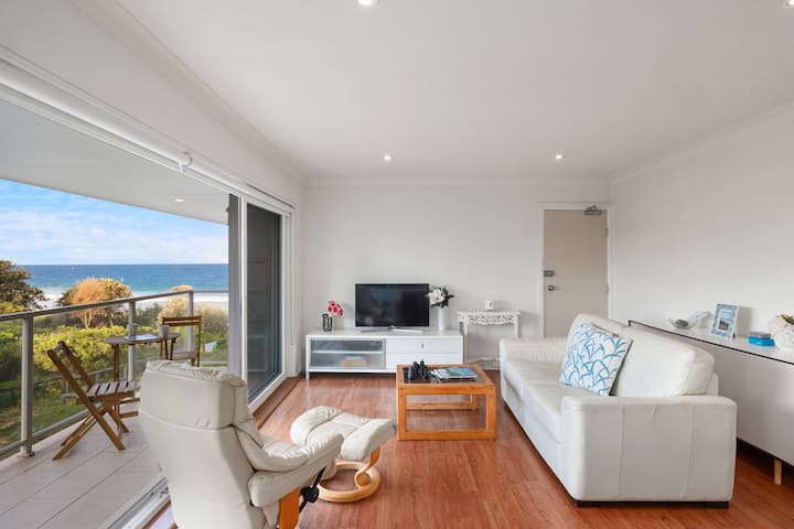 Royal Surf - Beach Front Paradise - Narrabeen