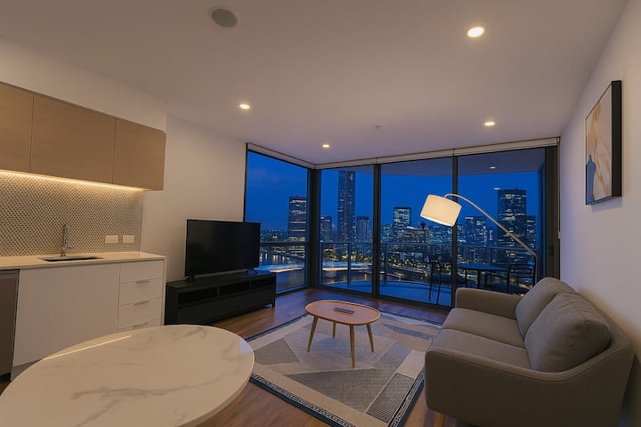 Sunlit One Bedroom Oasis On Hope Street - Brisbane